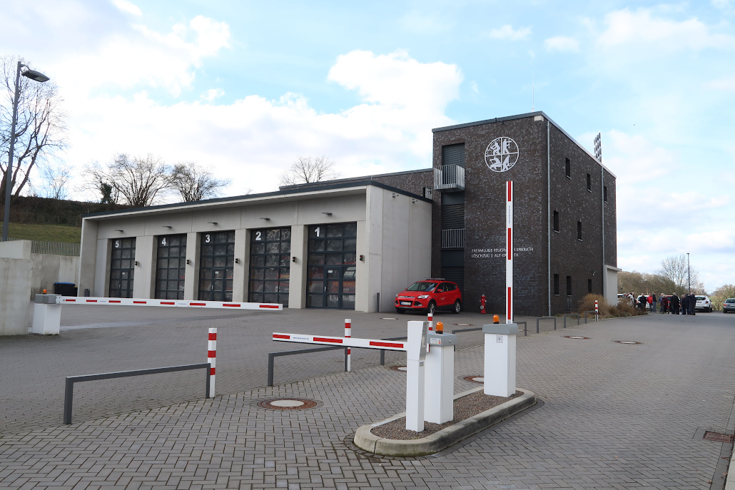Rundgang durch das neue Feuerwehr-Gerätehaus | erkrath.jetzt ...