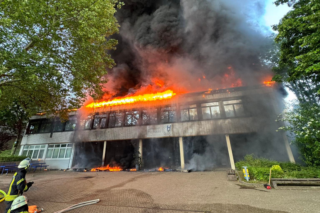 Brand im Schulzentrum Hochdahl | erkrath.jetzt | Nachrichten aus Erkrath & Umgebung